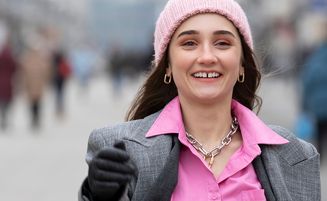 Everything About Gappy Teeth Causes, Treatment & Symptoms